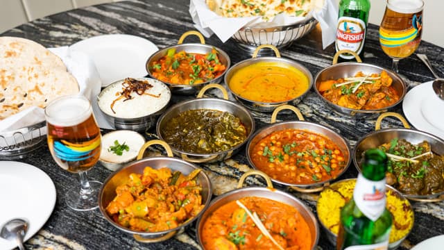 January Bottomless Curry At Zouk - Zouk Tea Bar & Grill